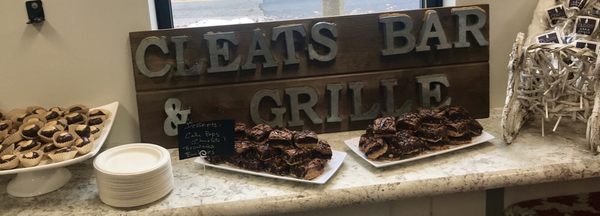 CLEATS BAR & GRILLE - Updated September 2024 - 75 Photos & 25 Reviews ...