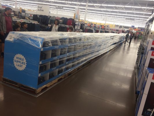 WALMART SUPERCENTER - 42 Photos & 99 Reviews - Grocery - 1825 W Bell Rd ...