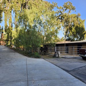 WILLOW CREEK STABLES - Updated June 2025 - 10 Photos - 3049 Camino Del ...