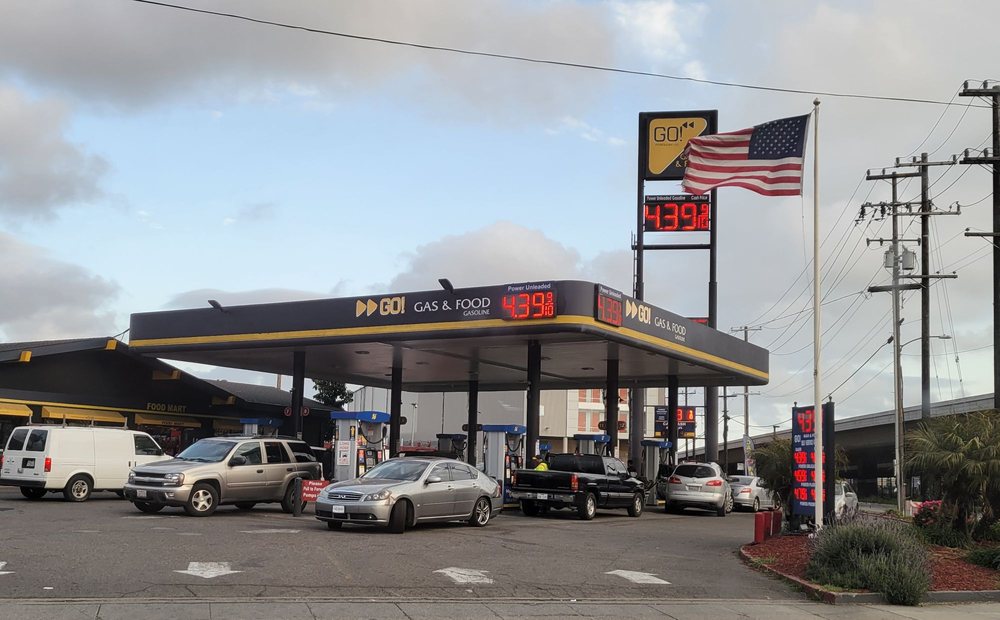 GO! GAS & FOOD - Updated December 2025 - 74 Photos & 58 Reviews - 720 ...