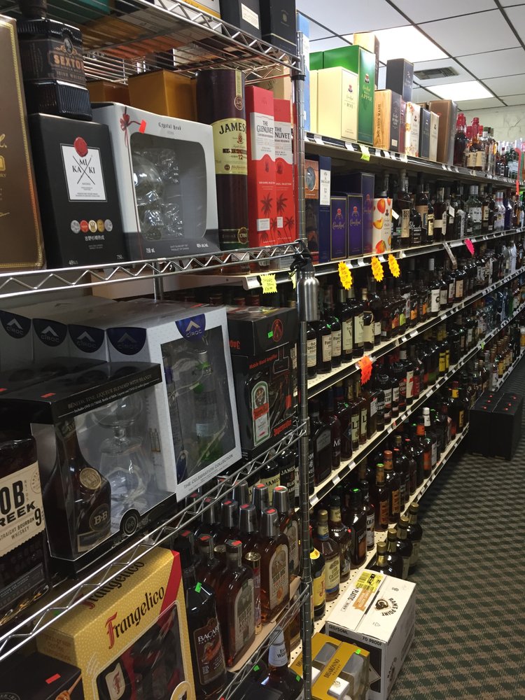 DAVE’S BEVERAGE OUTLET - Updated January 2026 - 7690 Hwy 23, Belle ...