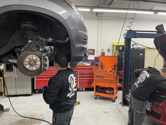 A SPEEDLINE TIRE & AUTO SERVICE - Updated August 2025 - 67 Photos & 601 ...