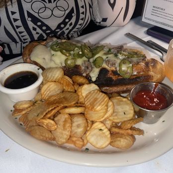 BIRDIE BAR - Updated August 2024 - 73 Photos & 56 Reviews - 688 Fort ...