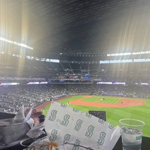 HIT IT HERE CAFE AND BAR - 118 Photos & 74 Reviews - 1250 1st Ave S ...