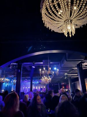 VINYL - Updated December 2025 - 22 Photos & 49 Reviews - 215 S 15th St ...