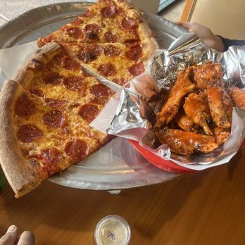 RIZZO’S PIZZERIA AND GRILL - Updated October 2024 - 64 Photos & 51 ...