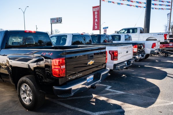 MAX AUTO SALES - Updated October 2025 - 36 Photos - 6731 IH-35 S, San ...