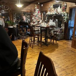 FRANKS AT THE OLD MILL - Updated January 2026 - 611 Photos & 703 ...