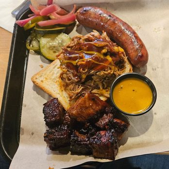 LAWLESS BARBECUE - Updated April 2025 - 104 Photos & 124 Reviews - 1520 ...