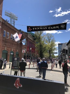 GAME ON - 169 Photos & 443 Reviews - 82 Lansdowne St, Boston ...