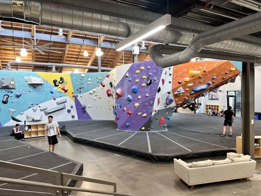 MOVEMENT - Updated December 2025 - 78 Photos & 26 Reviews - 8021 Walnut ...