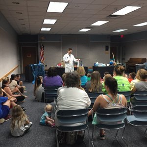 BEAVERCREEK COMMUNITY LIBRARY - 3618 Dayton Xenia Rd, Beavercreek, Ohio ...