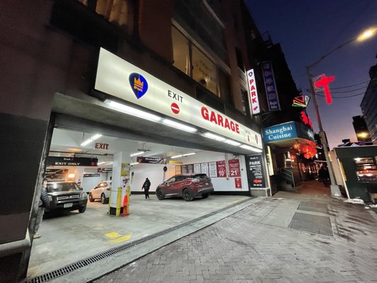 IPARK - Updated May 2026 - 23 Photos & 25 Reviews - 106 Mott St, New ...