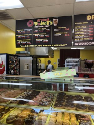 INTOWN DONUTZ - 36 Photos & 40 Reviews - Donuts - 508 E Mountain St ...