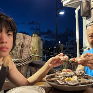 HALF SHELL RAW BAR - 1174 Photos & 948 Reviews - 231 Margaret St, Key ...