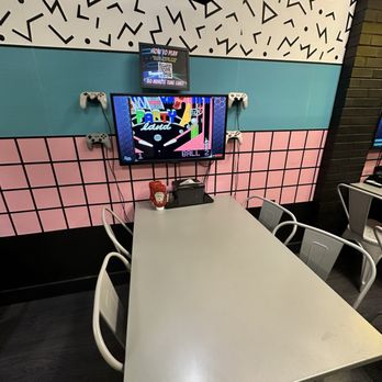 8 BIT BITES - Updated August 2025 - 50 Photos & 29 Reviews - 17 ...