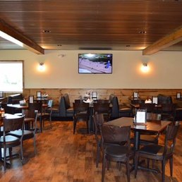 OUTBOARDS BAR & GRILL - Updated August 2025 - 50 Photos & 56 Reviews ...
