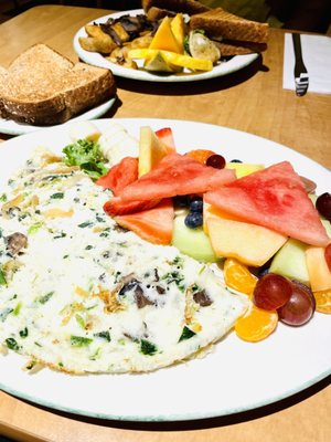CORA BREAKFAST AND LUNCH - Updated August 2025 - 150 Photos & 158 ...