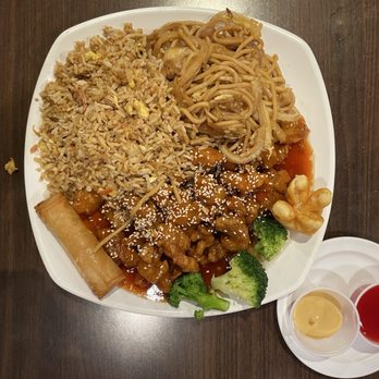 THE WOK CHINESE CUISINE - Updated October 2025 - 1458 Photos & 1048 ...