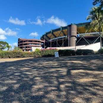 ALOHA STADIUM SWAP MEET & MARKETPLACE - Updated June 2024 - 2744 Photos ...