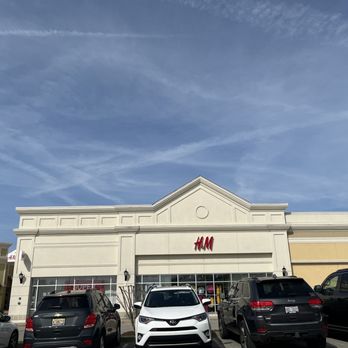 THE OUTLET SHOPPES OF THE BLUEGRASS - Updated January 2026 - 219 Photos ...