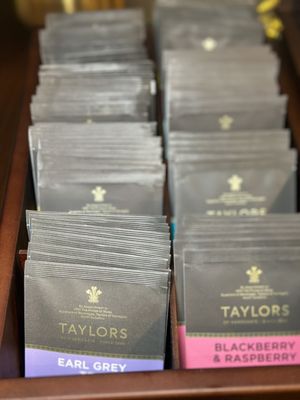 NEWBROOK KITCHEN - Updated September 2025 - 34 Photos - 36 Wallingford ...