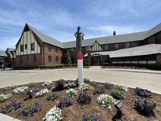 ST CLAIR INN - Updated December 2025 - 73 Photos & 60 Reviews - 500 N ...