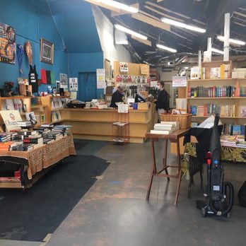 COMMUNITY BOOK CENTER - Updated October 2025 - 35 Photos & 31 Reviews ...