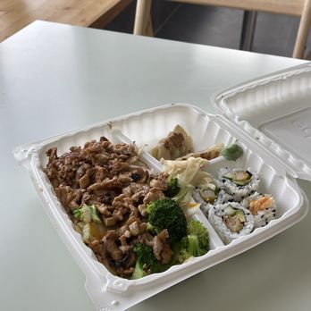 KITCHEN HUB FOOD HALL - Updated December 2025 - 40 Photos & 12 Reviews ...