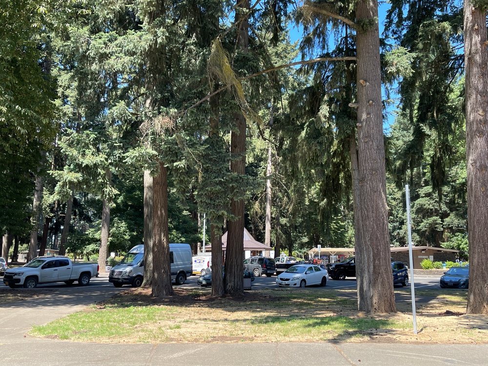 FRENCH PRAIRIE REST STOP - Updated December 2025 - 30 Photos & 13 ...