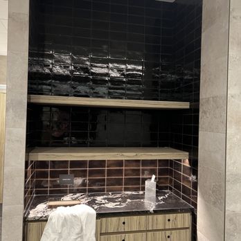 EQUINOX AUSTIN - 40 Photos & 66 Reviews - 1007 S Congress Ave, Austin ...