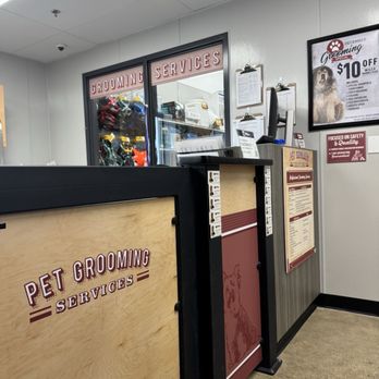 WILCO FARM STORE - EUGENE - Updated December 2025 - 13 Photos & 11 ...