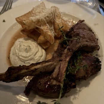 ESTIA - Updated March 2025 - 1307 Photos & 928 Reviews - 1405 Locust St ...