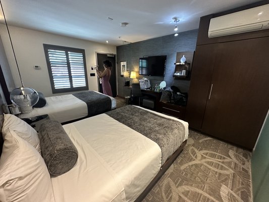 HERCOR HOTEL - URBAN BOUTIQUE - Updated January 2026 - 222 Photos & 483 ...