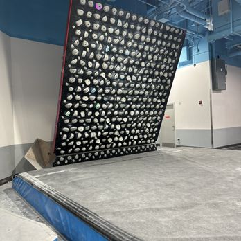 FIRST ASCENT BLOCK 37 - Updated December 2025 - 38 Photos & 24 Reviews ...