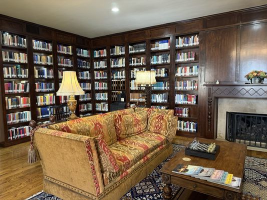 LANIER THEOLOGICAL LIBRARY - Updated December 2025 - 102 Photos & 36 ...