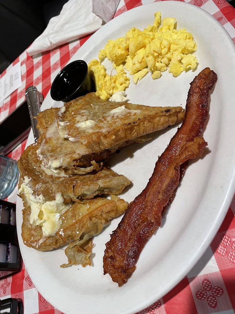 PERKO’S CAFE - 49 Photos & 84 Reviews - 3500 Oakdale Rd, Modesto ...