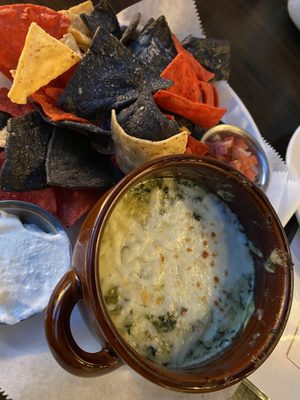 THREE ROSES TAVERN - Updated January 2026 - 50 Photos & 42 Reviews ...