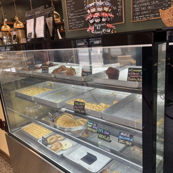 GRIFFIN LOUNGE - Updated January 2026 - 100 Photos & 25 Reviews - 108 E ...