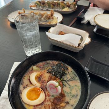 GEN RAMEN - Updated May 2024 - 150 Photos & 91 Reviews - 2330 Bale St ...