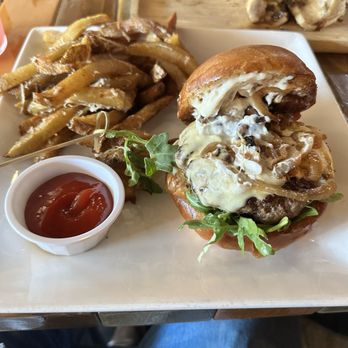 THE MEAT CELLAR - Updated April 2025 - 2203 Photos & 1633 Reviews - 160 ...