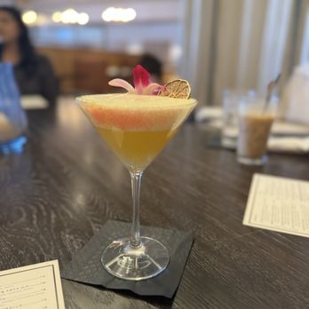 RENNY’S - Updated October 2025 - 194 Photos & 88 Reviews - 11661 ...