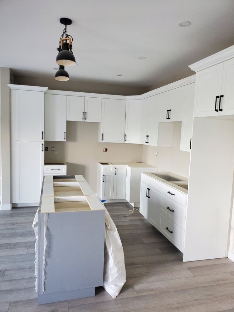 ON FIRE HANDY MAN FOR HIRE - Updated December 2024 - 14 Photos ...