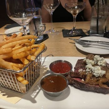 REPUBLIC TEXAS TAVERN - Updated January 2025 - 300 Photos & 301 Reviews ...