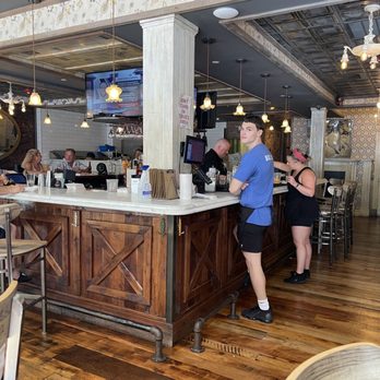 THE WHITE BULL TAVERN - Updated January 2025 - 251 Photos & 283 Reviews ...