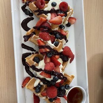 TRIPLE BERRY CAFE - Updated October 2025 - 54 Photos & 43 Reviews ...