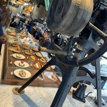 SLOWALK COFFEE ROASTERS - Updated October 2025 - 201 Photos & 40 ...