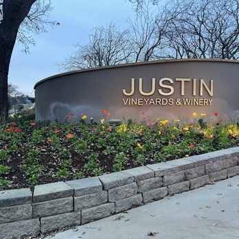 JUSTIN VINEYARDS & WINERY - Updated July 2024 - 1344 Photos & 831 ...