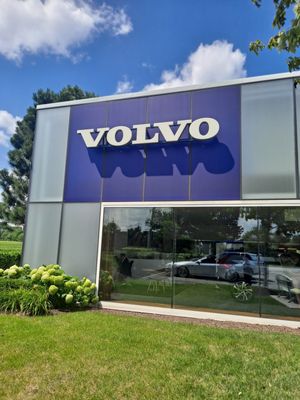 PATRICK VOLVO CARS - Updated January 2026 - 34 Photos & 148 Reviews ...