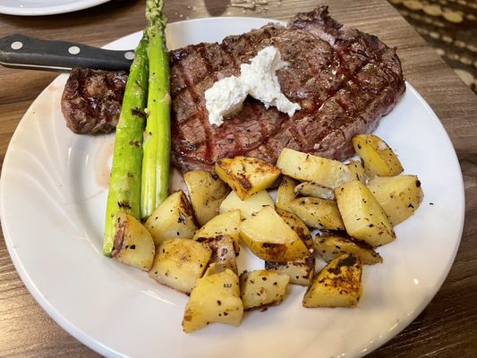 GOLD BISON GRILL - 51 Photos & 50 Reviews - 505 N 5th St, Rapid City ...
